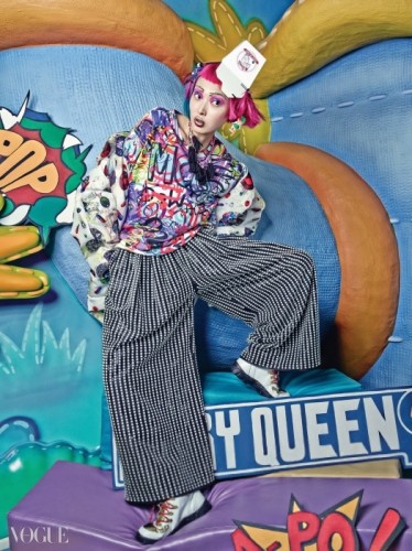 캔디 컬러들로 가득한 올가을 팝아트 패션 보그 코리아 Vogue Korea